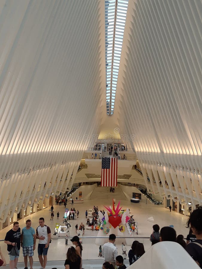 Inside the Oculus of the New World Trade Center Transportation Hub ...