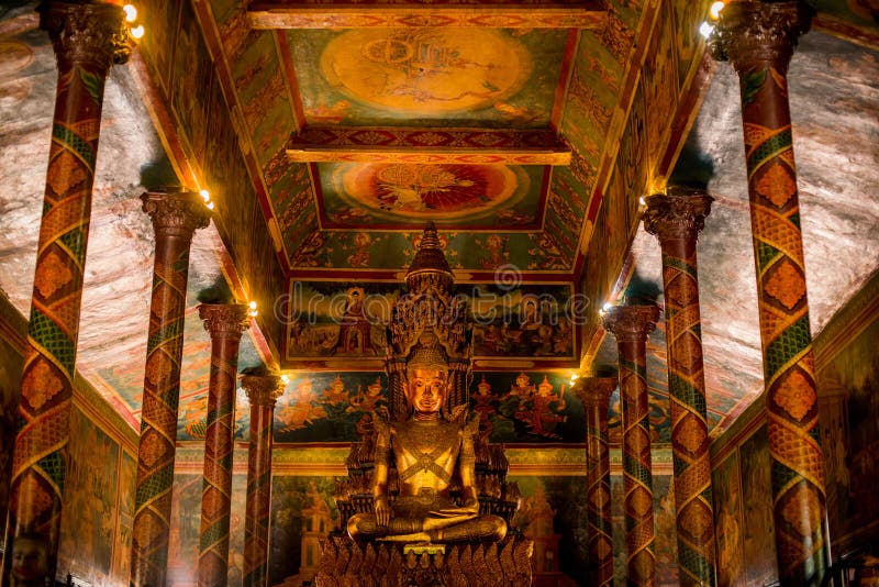 Wat Phnom, a Buddha statue editorial stock image. Image of religious ...