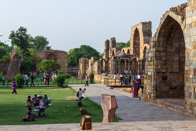 Inside the Qutb Minar Complex with Antic Ruins and Inner Square. UNESCO ... Inside the Qutb Minar Complex with Antic Ruins and Inner Square. UNESCO ...