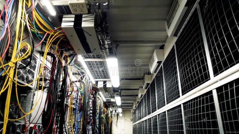 Data Centers Facilities, Large Drives, Computer Nodes, Internal and ...