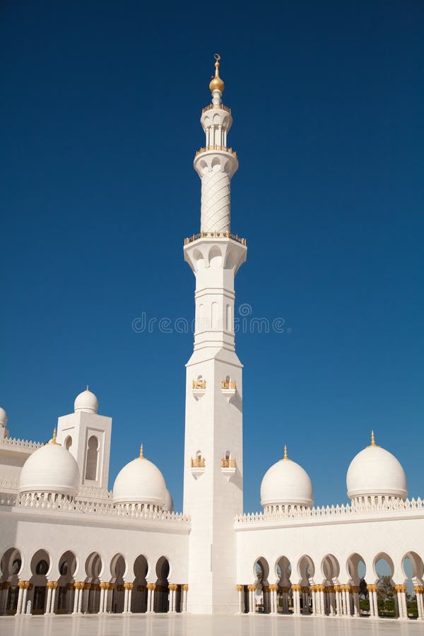 Inside The Sheikh Zayed Mosque In Abu Dhabi Stock Image - Image of dome ...