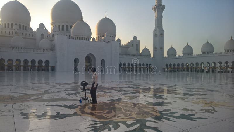 243 Sheikh Zayed Tomb Stock Photos - Free & Royalty-Free Stock Photos ...