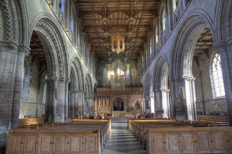 Inside St. Davids Cathedral Editorial Stock Image - Image of cemetery ...