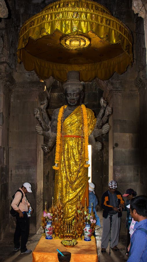 Inside a Temple at Angkor Wat Editorial Photography - Image of tourists ...