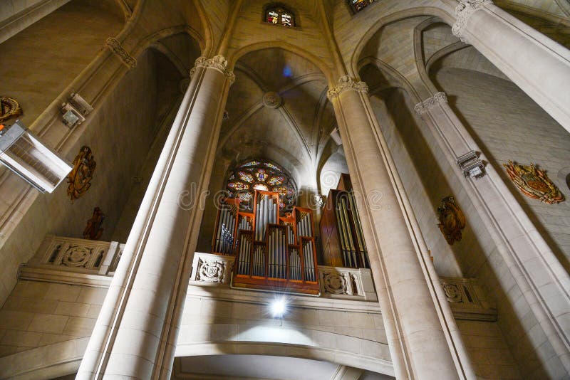 Inside Tibidabo Roman Catholic Church Editorial Image - Image of church ...