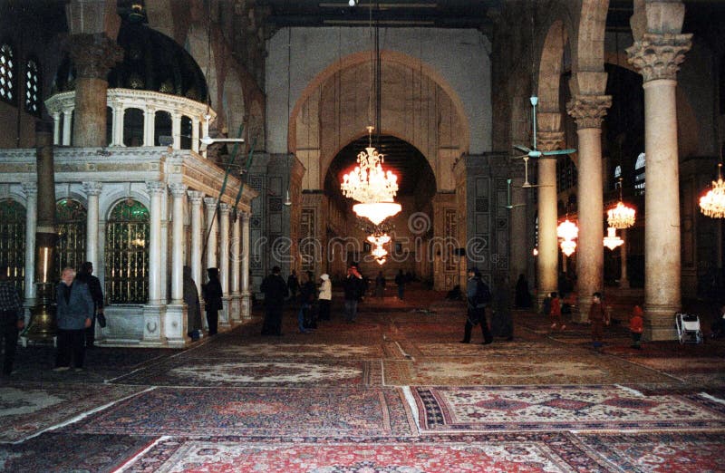 Inside the Umayyad Mosque in Damascus Editorial Photo - Image of ...