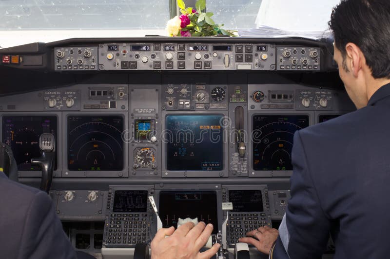 Cockpit Boeing 737 Auto Pilot Control Panel Stock Photos - Free ...