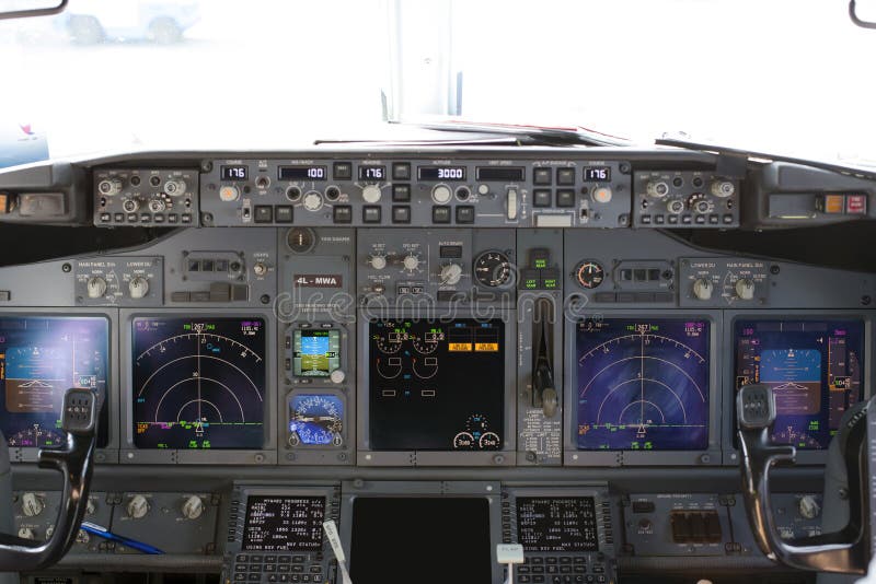 Cockpit Boeing 737 Auto Pilot Control Panel Stock Photos - Free ...