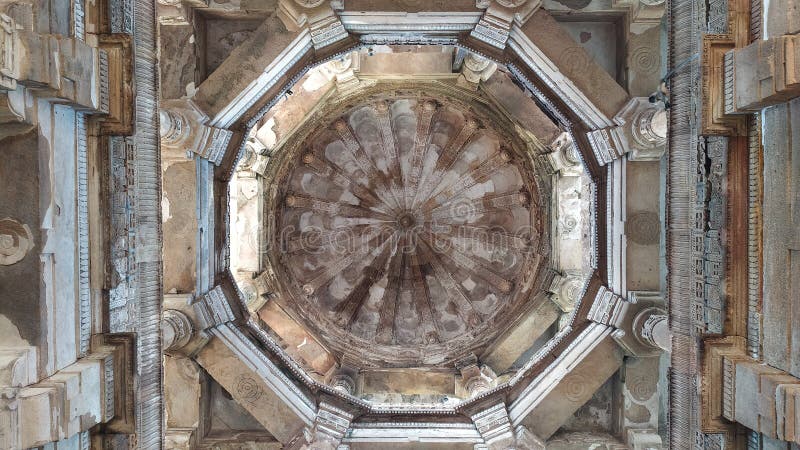 Inside View of a Dome of an Archaeological Site in India Editorial ...