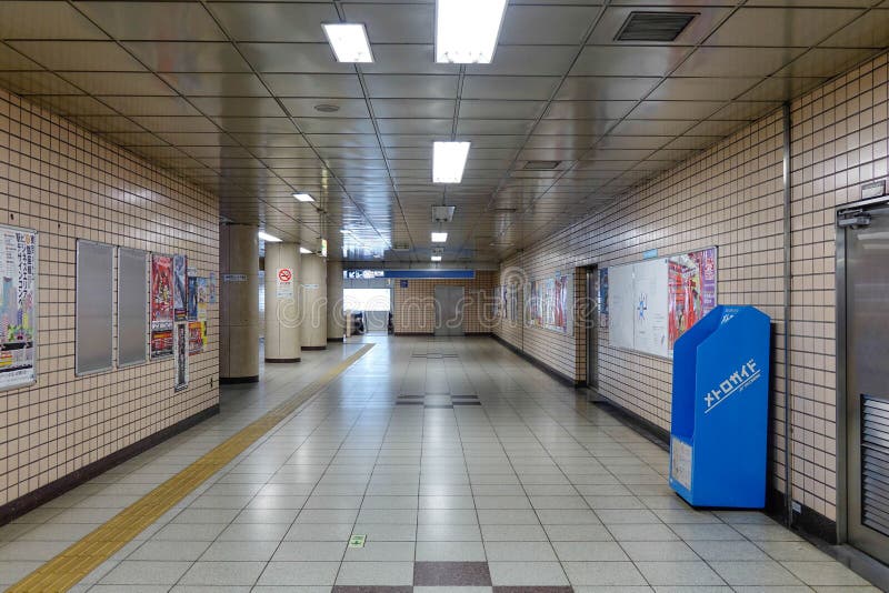Inside View of Shinbashi Station in Tokyo Editorial Stock Image - Image ...