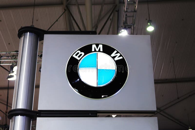 Insignia del Bmw imagen editorial. Imagen de transporte - 16501165