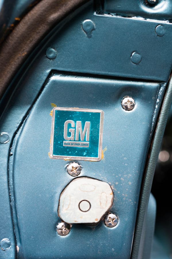 Insignia del GM fotografía editorial. Imagen de divisa - 61927687