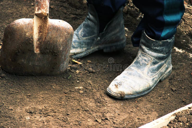 114 Man Ditch Digging Stock Photos - Free & Royalty-Free Stock Photos ...