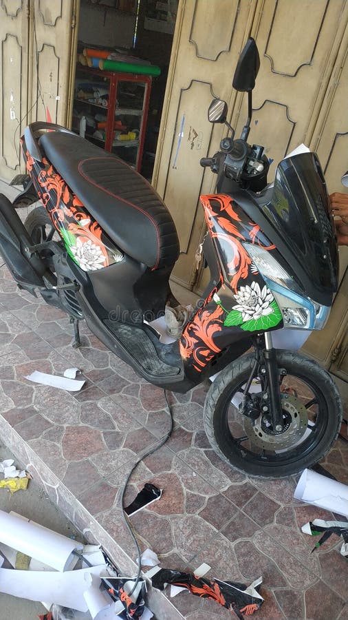 Installation of Decals on Motorcycles, Art, Objects, Variations ...