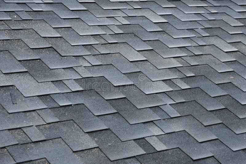 Installation Des Bardeaux Installation Des Bardeaux De Toit De Bitume ...