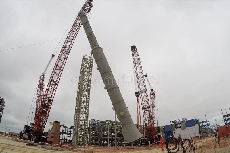 Installation of Distillation Column at an Oil Refinery Stock Photo ...