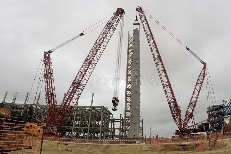 Installation of Distillation Column at an Oil Refinery Stock Photo ...