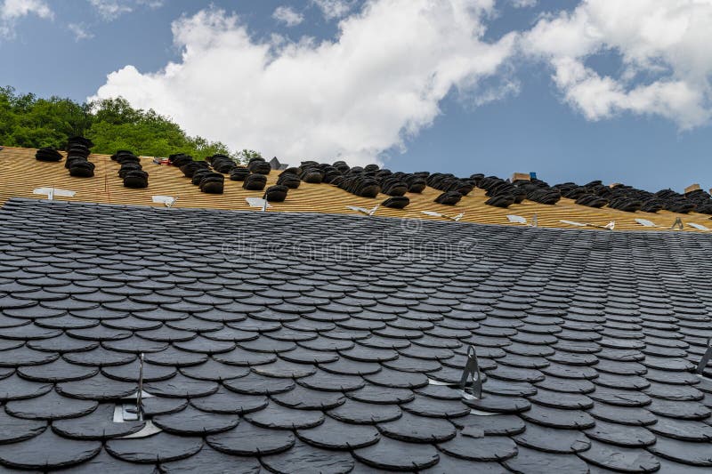 917 Slate Roof Installation Stock Photos - Free & Royalty-Free Stock ...