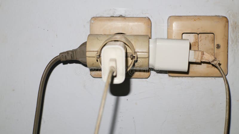 Three Prong Stock Illustrations – 261 Three Prong Stock Illustrations ...