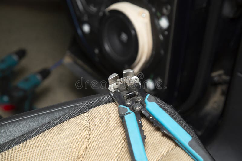 Installing a Car Speaker System in the Door.the Installation Center ...