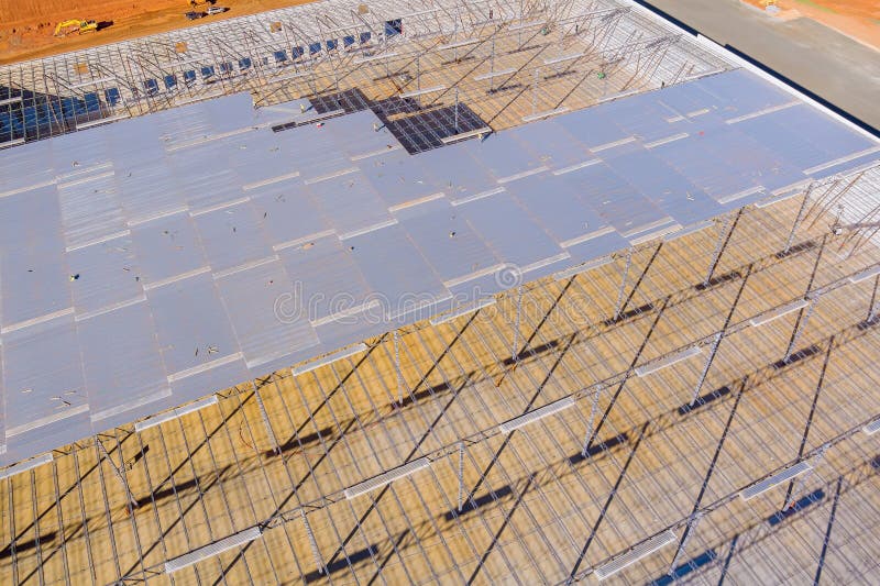 Installing Metal Construction Frames for Steel Warehouses in ...