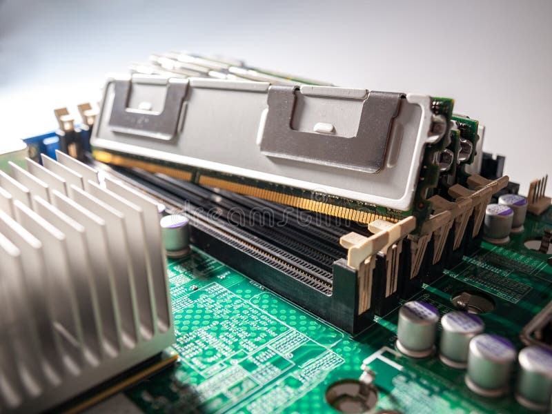 Installing RAM Modules in the Computer Motherboard, Replacing and ...