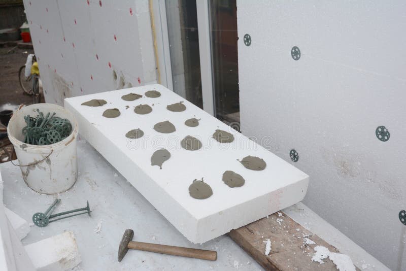 Rigid Extruded Polystyrene House Wall Insulation. Insulating House ...