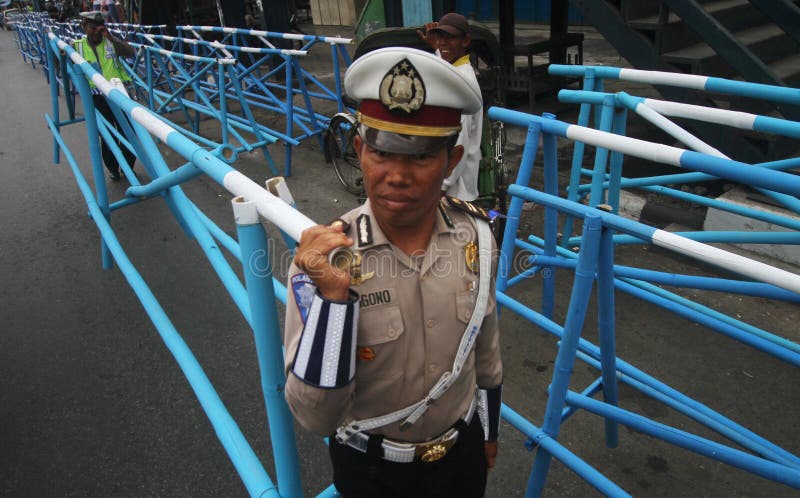 Installing roadblock editorial photo. Image of tree, product - 32540631