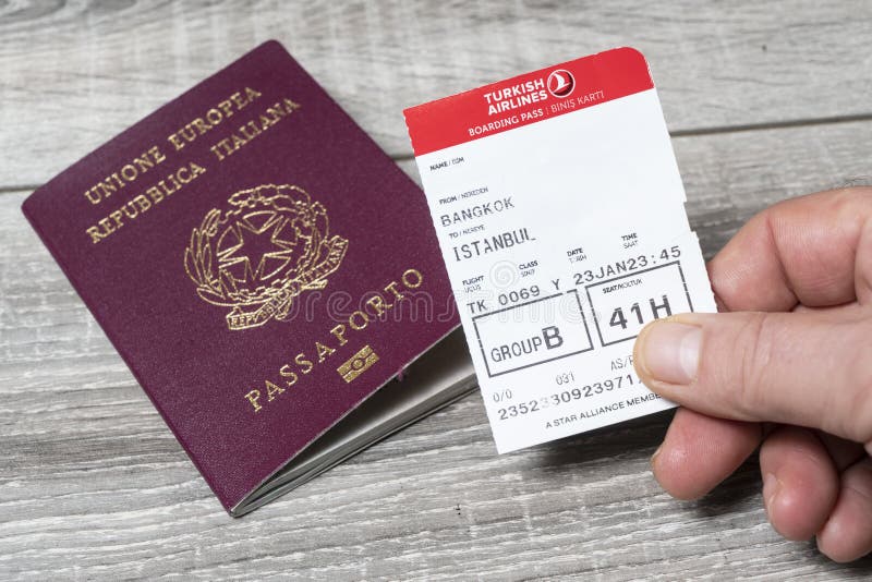 Instapkaart redactionele stock afbeelding. Image of persoon - 132408459