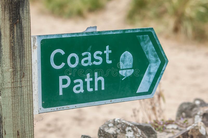 INSTOW, DEVON, ENGLAND- 25 June 2021: Coast Path Directional Sign in ...