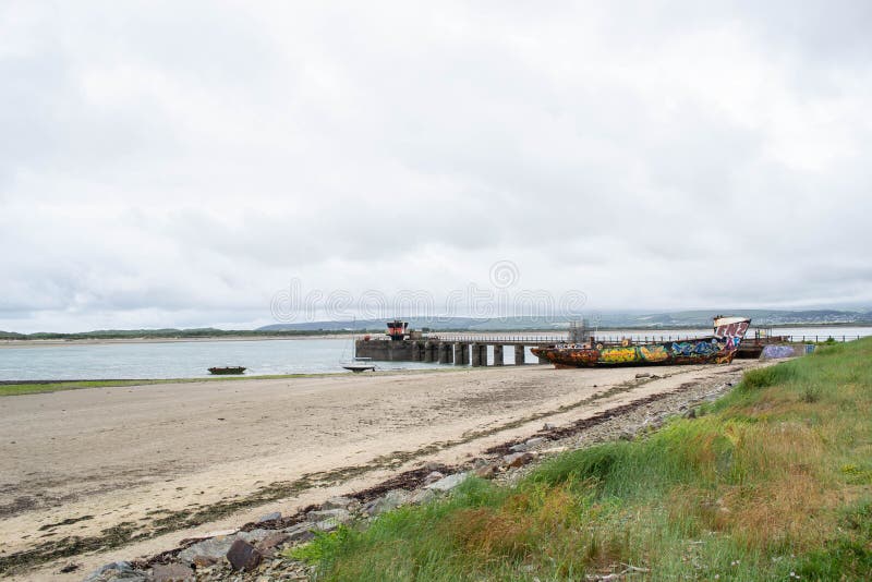 INSTOW, DEVON, ENGLAND- 25 June 2021: Colourful Graffitied Shipwreck in ...