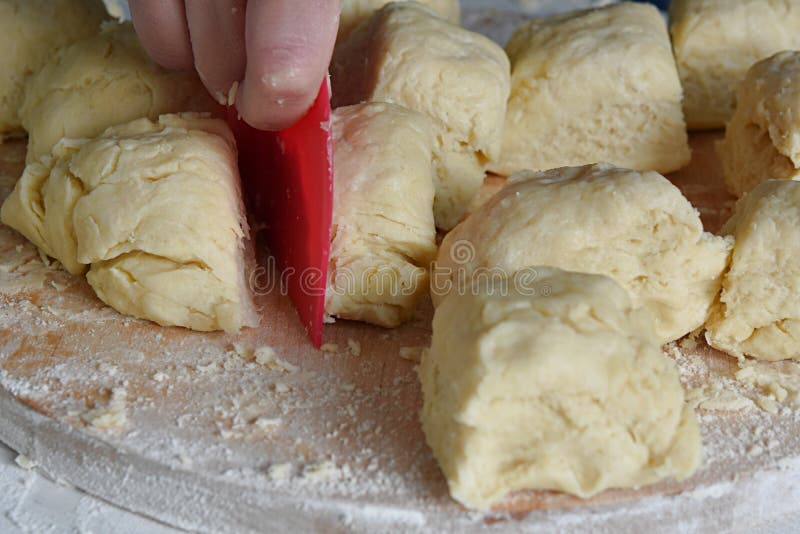 Instructions for Making a Puff Napoleon Cake at Home. Step Four: Form ...