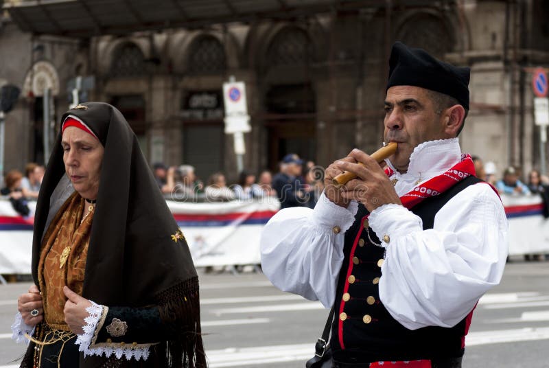 Instrument de la Sardaigne photo éditorial. Image du cortège - 30994716