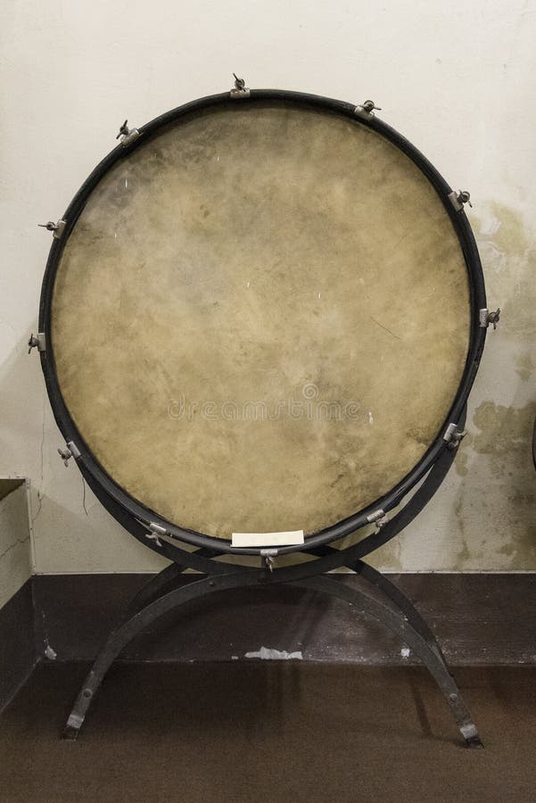 Instrumento Aislado Del Bombo Imagen de archivo - Imagen de musical ...