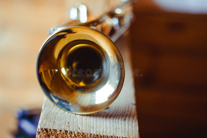 Instrumento Musical Da Trombeta Imagem de Stock - Imagem de alarme ...