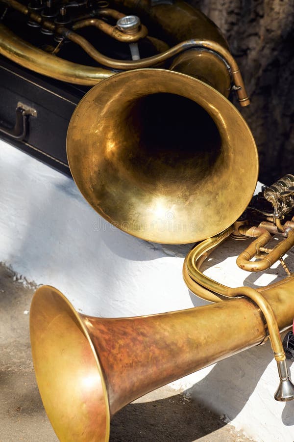 Instrumento Musical De Bronze De Cobre Imagem de Stock - Imagem de ...