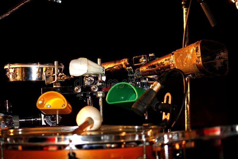 Instrumentos do cincerro imagem de stock. Imagem de instrumento - 105979005