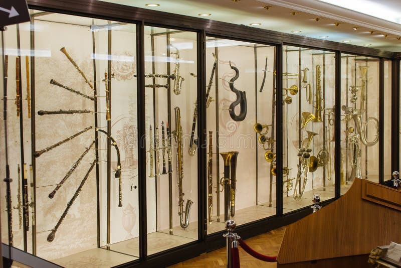 Instruments De Musique De Vent Photographie éditorial - Image du ...