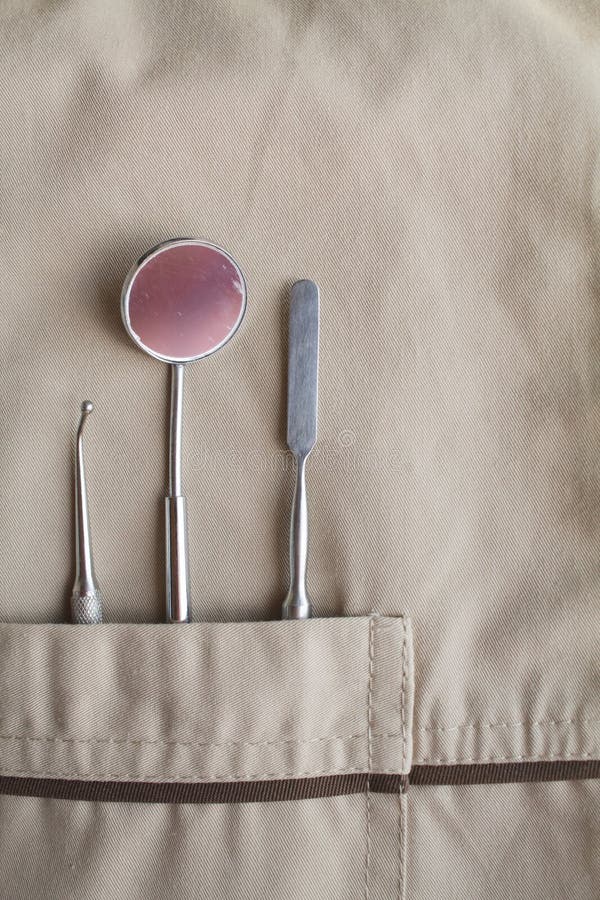 Instruments dentaires image stock. Image du docteur, assurance - 72069567