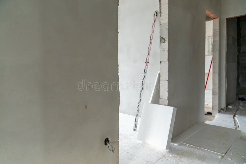 Insulation of Floors with Polystyrene for Underfloor Heating Stock ...