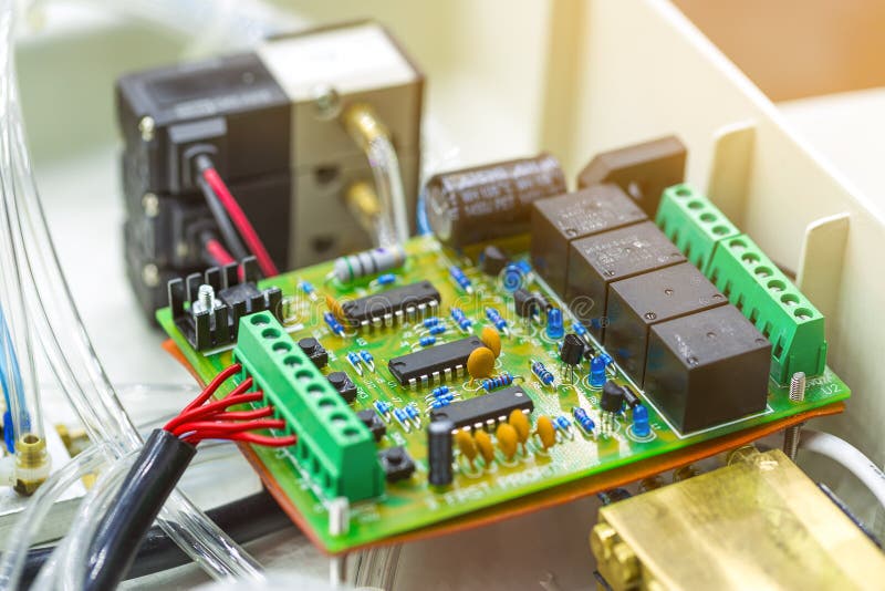 Integrated Semiconductor Microchip/ Microprocessor on Green Circuit ...