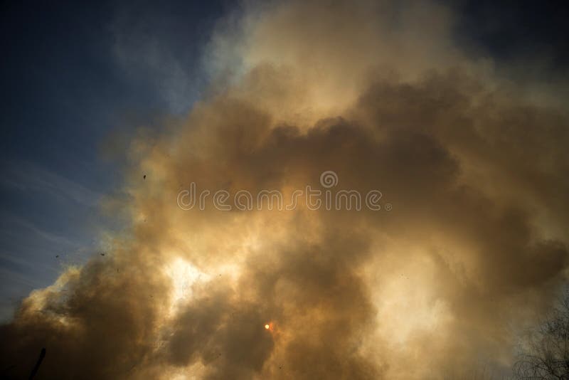 Intense column of smoke stock photo. Image of environment - 133936714