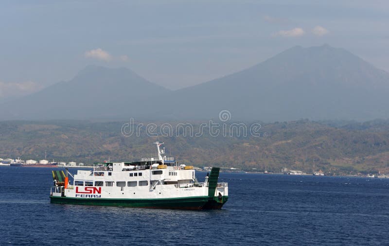 Inter-island ferry editorial image. Image of ferry, islands - 45337825