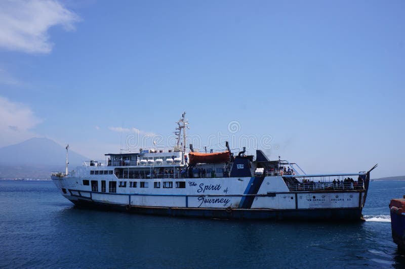 Inter-island ferry editorial photography. Image of bali - 45337827
