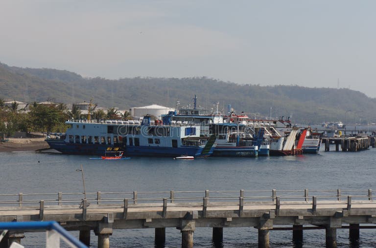 Inter-island ferry editorial stock image. Image of transport - 45338959