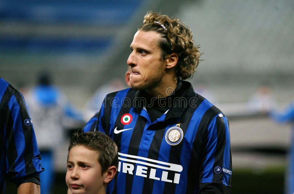 Inter Milano S Diego Forlan Editorial Image - Image of soccer, european ...