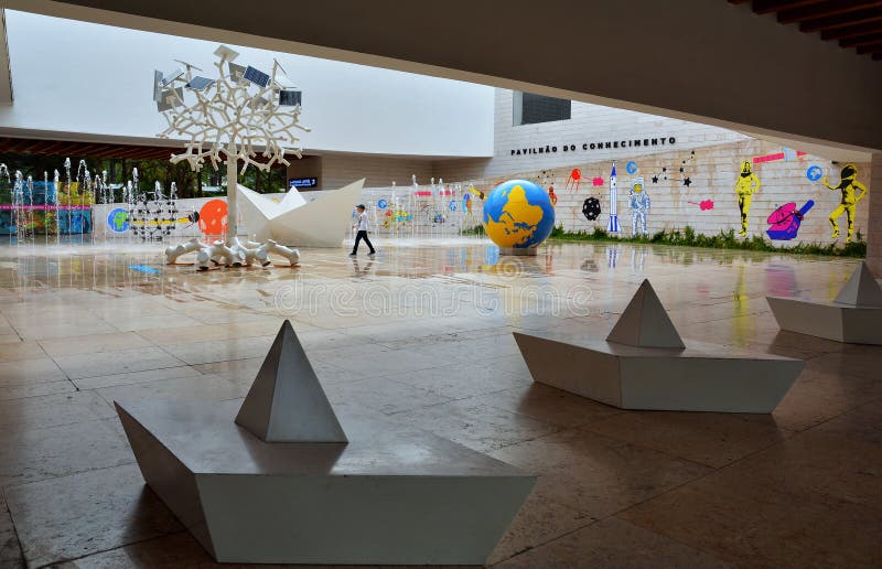 Interactive Science Museum with Educational Exhibits, Technology and ...