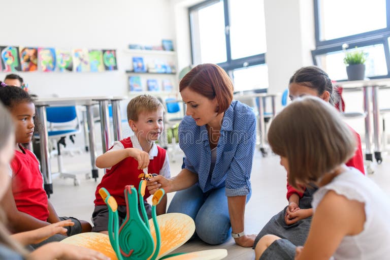 6,481 Children Science Teaching Stock Photos - Free & Royalty-Free ...