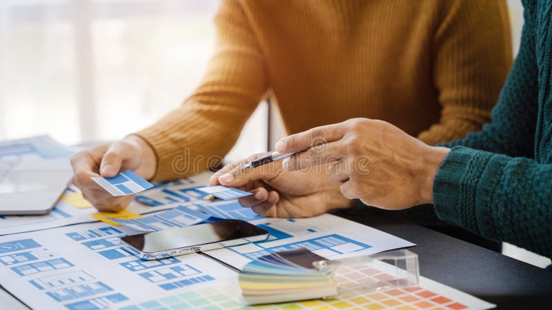 Interface D'interface D'application Mobile Conception Filaire Avec Le ...