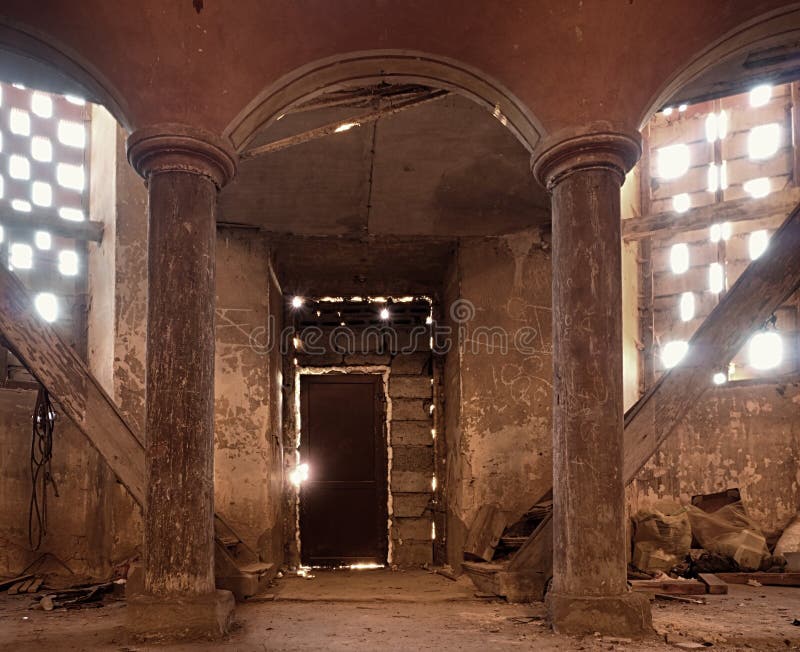 An Old Abandoned Vault in a Cave. Stock Photo - Image of egypt, ancient ...